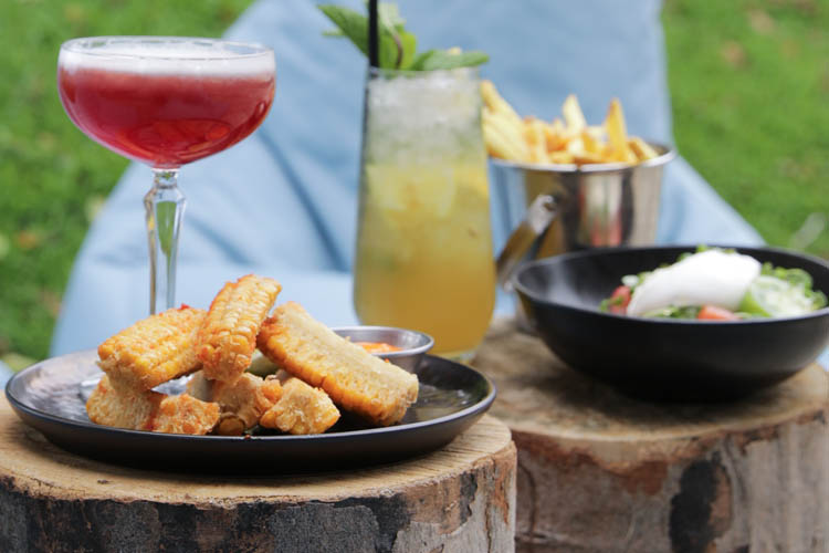 Bar and Lounges | The Fish Hotel Broadway